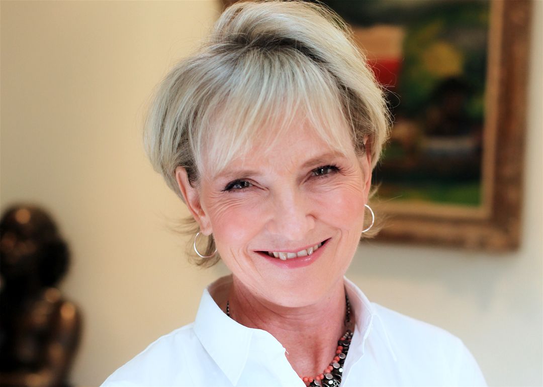 About - Julia Samuel